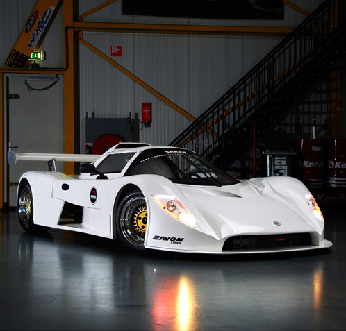 SAKER Sportscars – Leistbarer Rennsport